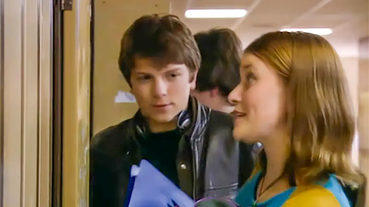 Watch Life with Derek Season 1 Episode 9: Marti the Monster