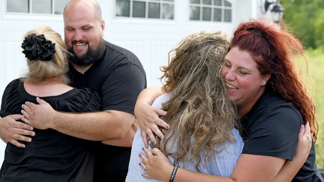 Watch Relative Race 7 Episode 2: Episode 2 - BYUtv