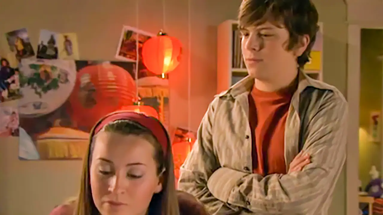 Watch Life with Derek Season 2 Episode 11: Mice and Men