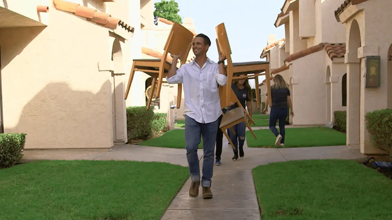Watch Welcome Home 1 Episode 21: From Homelessness to HomeOWNers - BYUtv