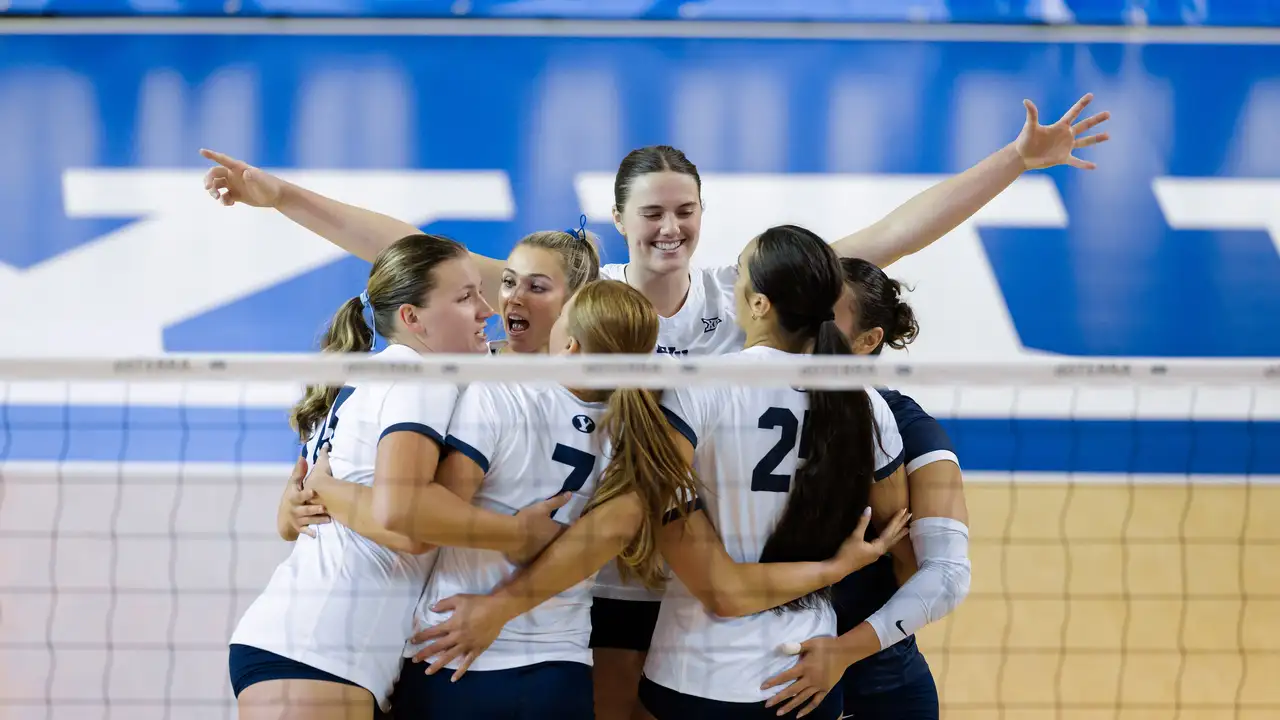 Undefeated Volleyball, and Football wins - BYUradio
