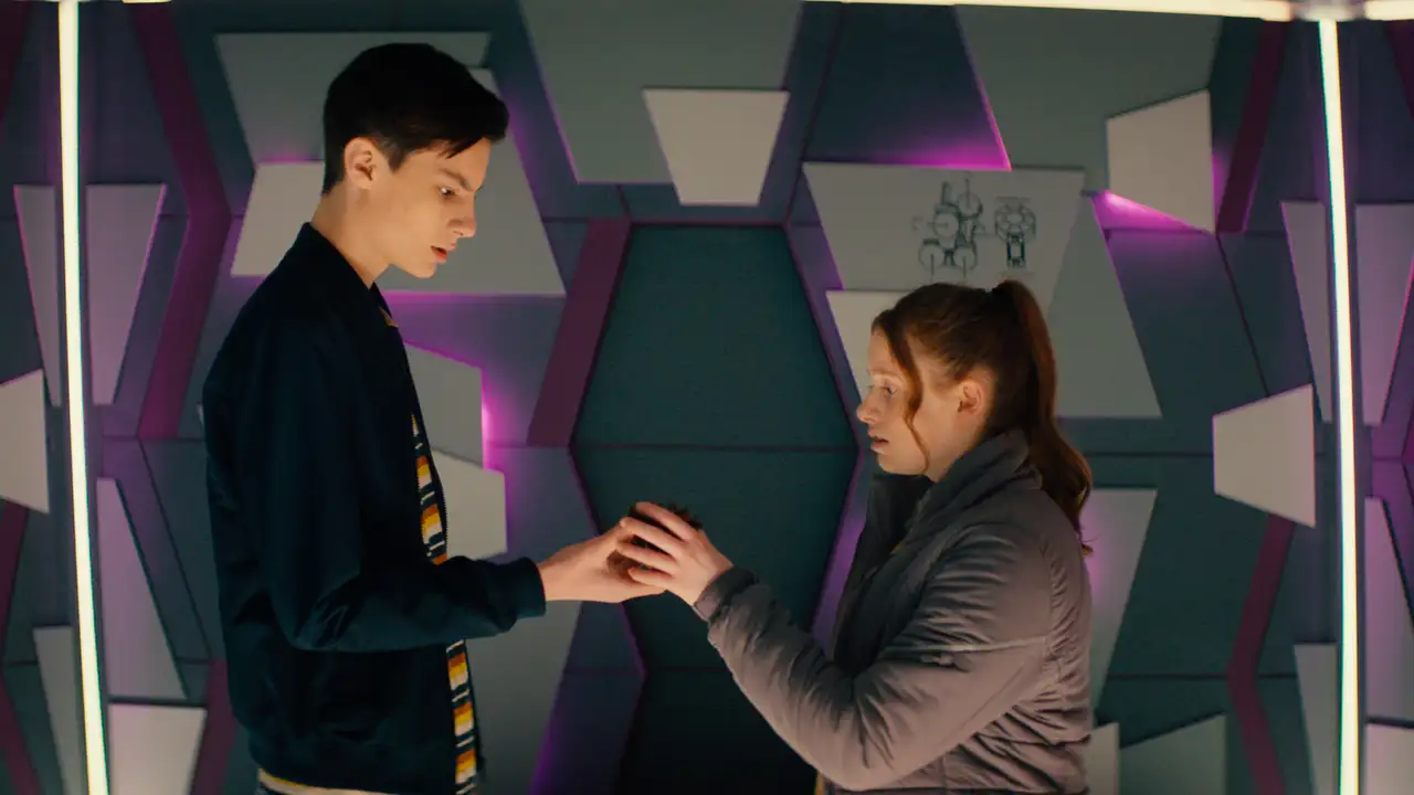 Watch Silverpoint Season 2 Episode 13: How I Wonder What You Are